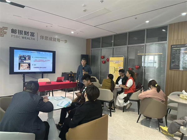 就业服务“零距离” 亭湖区文峰街道积极搭建就业指导平台