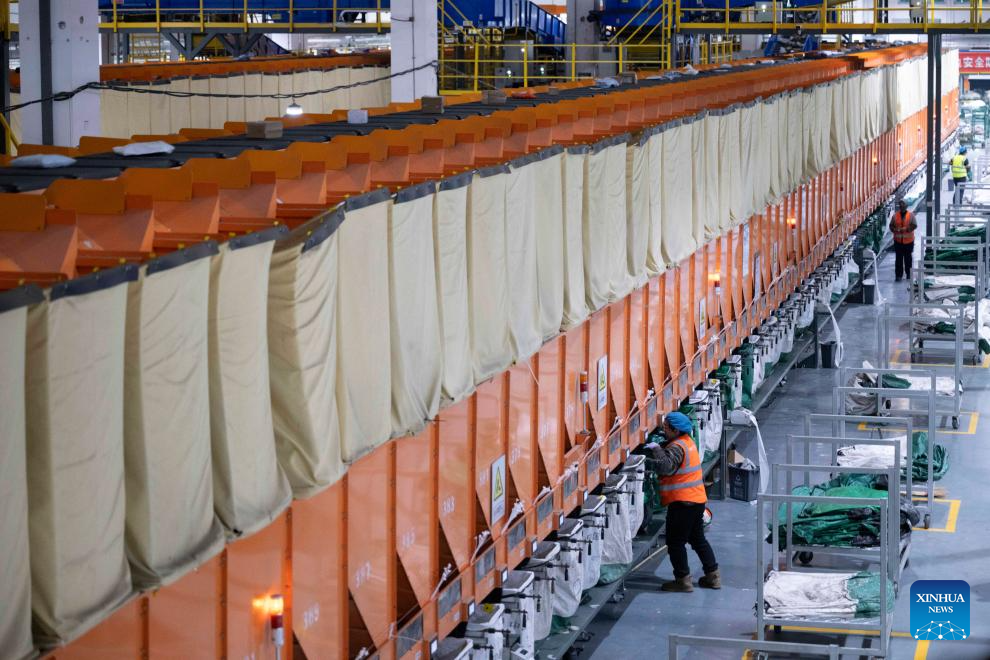 China Post strives to ensure package delivery for "Double Eleven ...